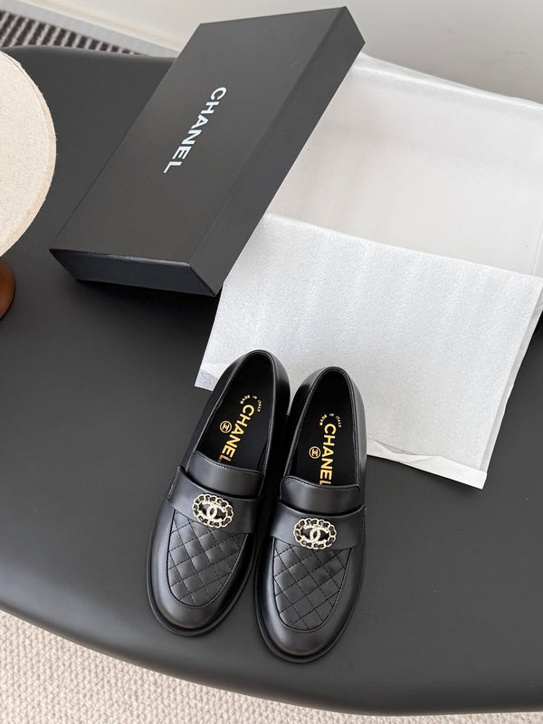 Chanel 25P Collection – New Loafer Leather Shoes – Glimmer of Luxury